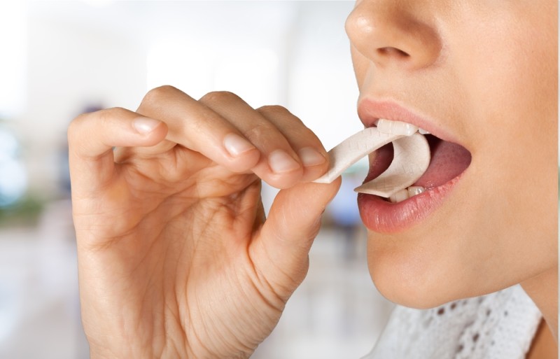 5 Important Reasons To STOP Chewing Gum And What To Chew Instead 5 Important Reasons To STOP Chewing Gum And What To Chew Instead